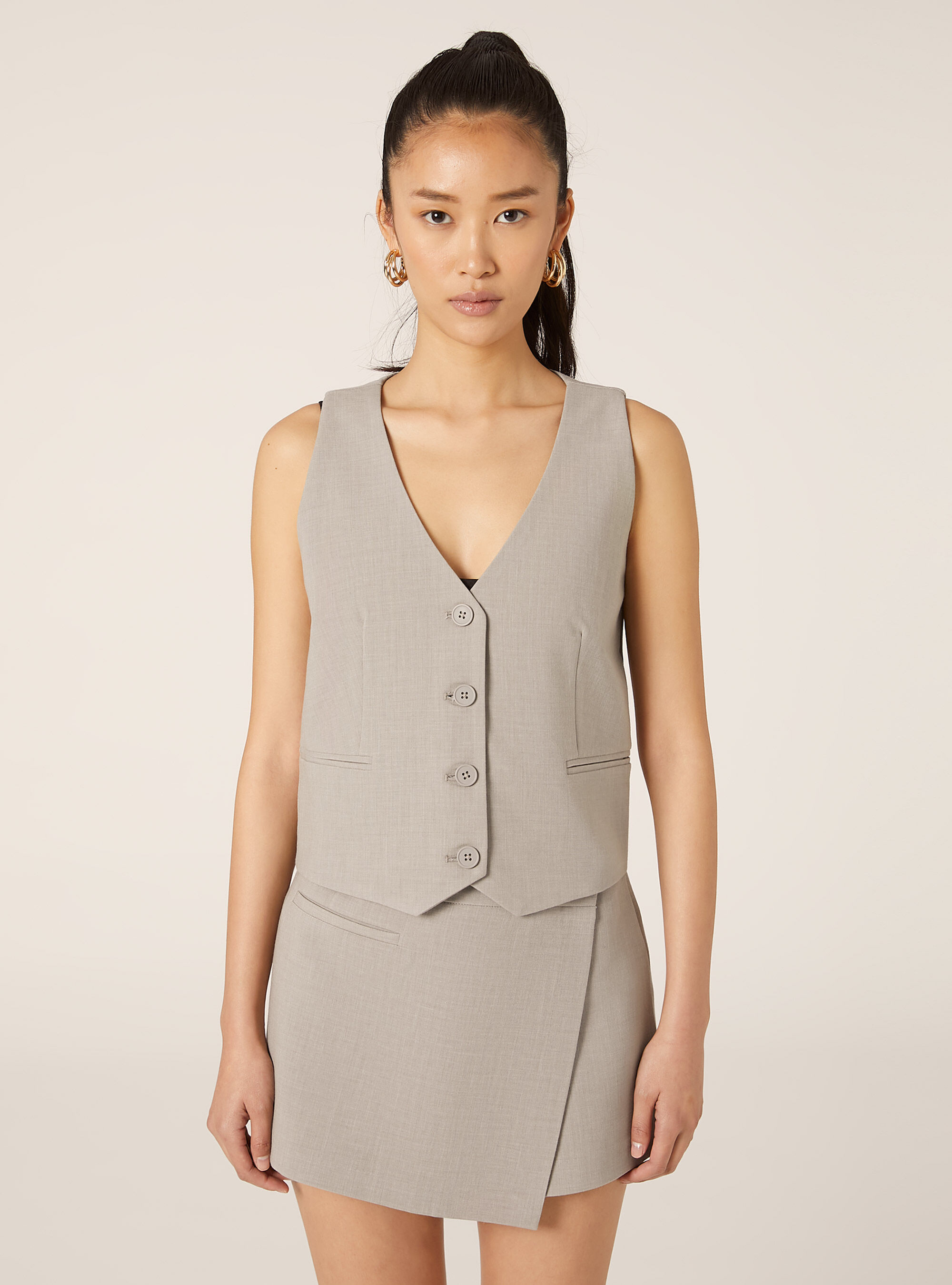 Short vest with buttons | Alcott | Women's Blazers