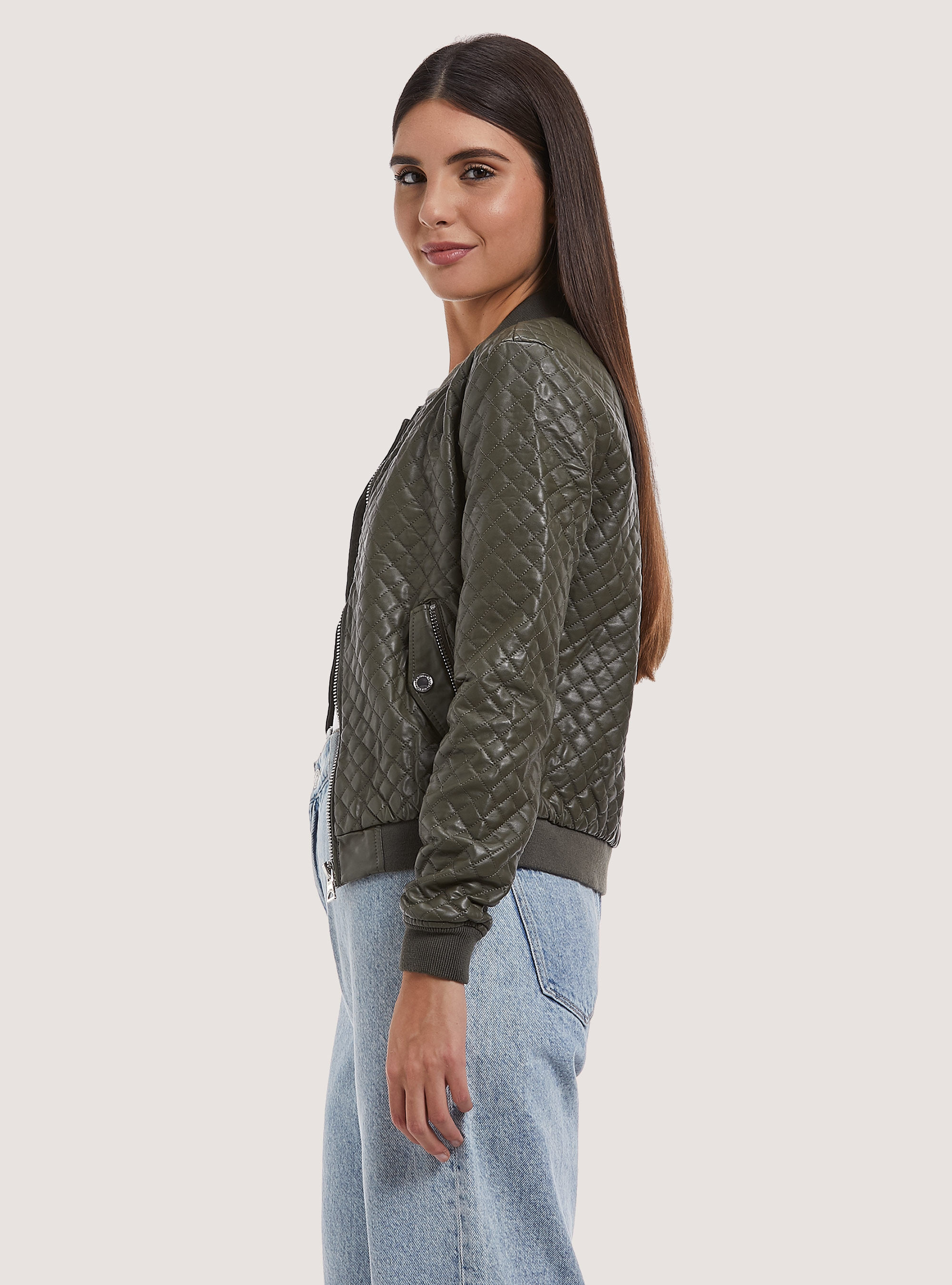 Woman pu bomber diamond quilted
