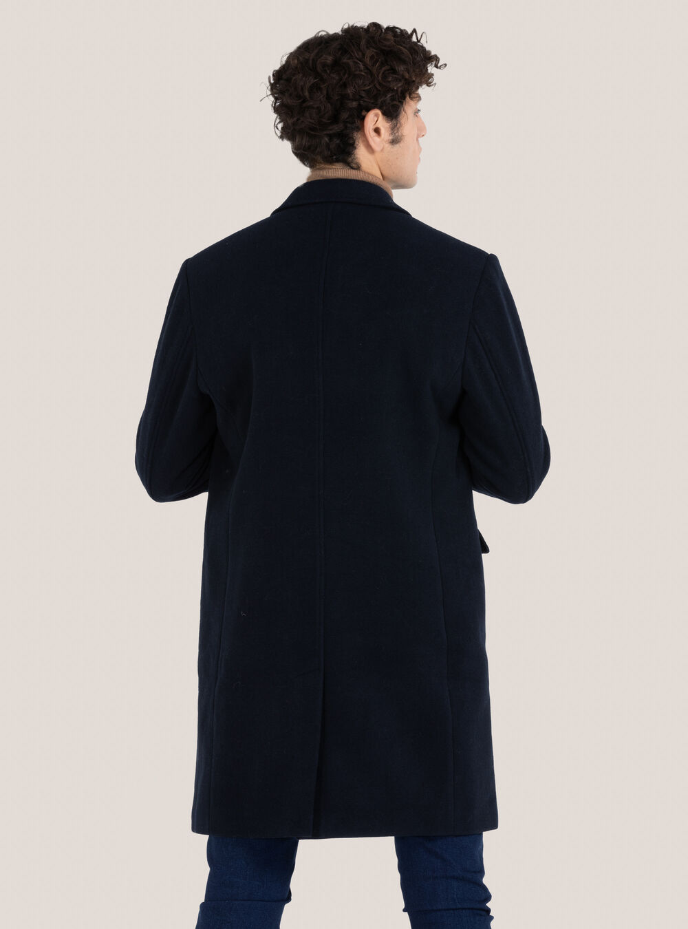 Ropa Hombre: toda la moda en línea | Encuéntrala en Alcott