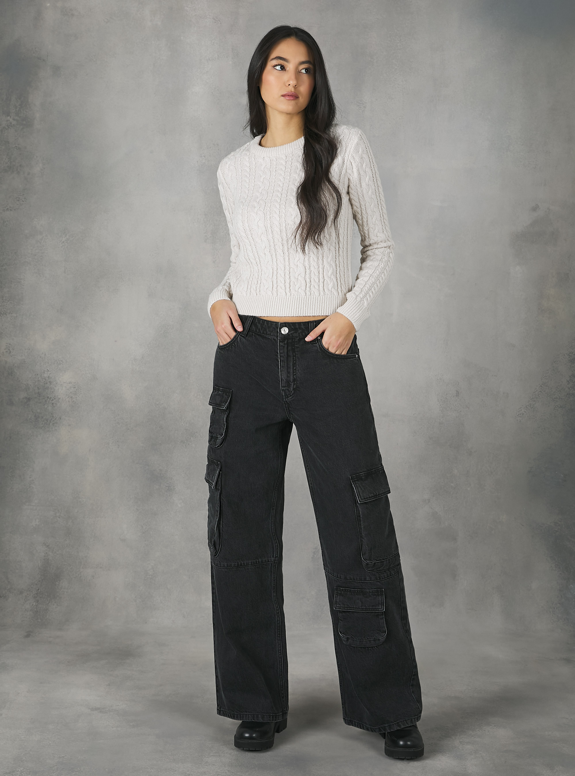 Pullover with braids