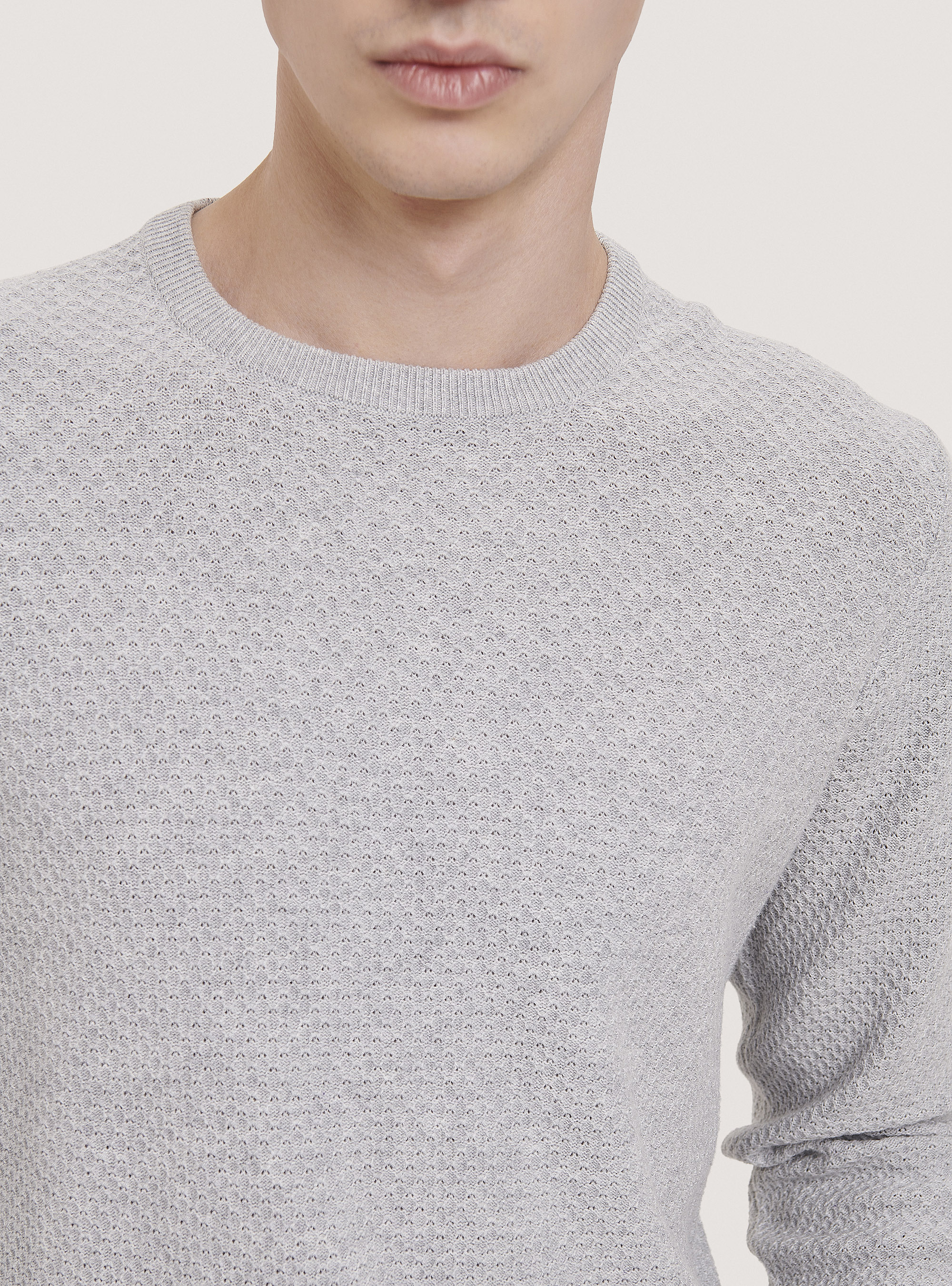 Crew Neck Pullover With Honeycomb Texture