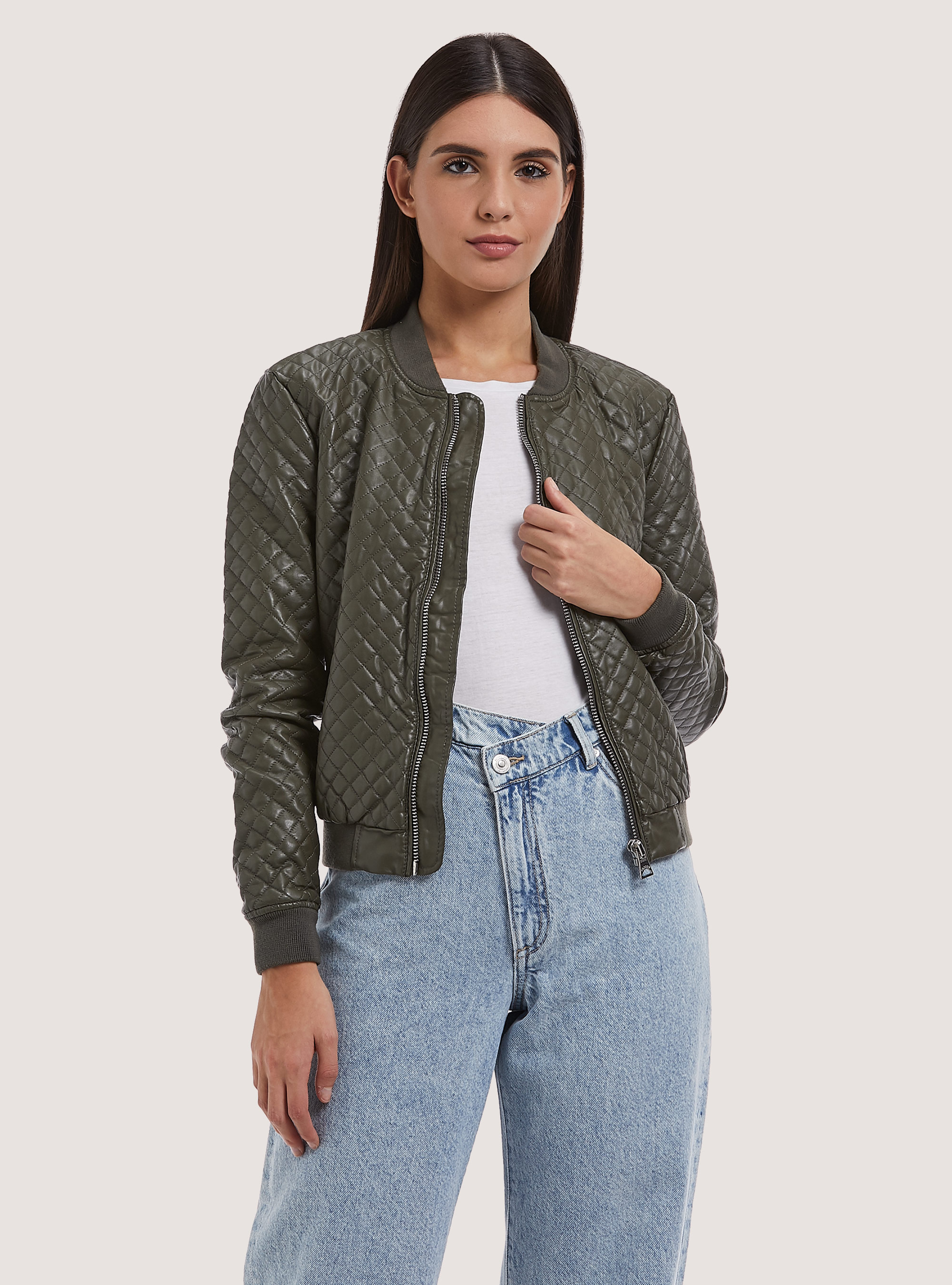 Woman pu bomber diamond quilted