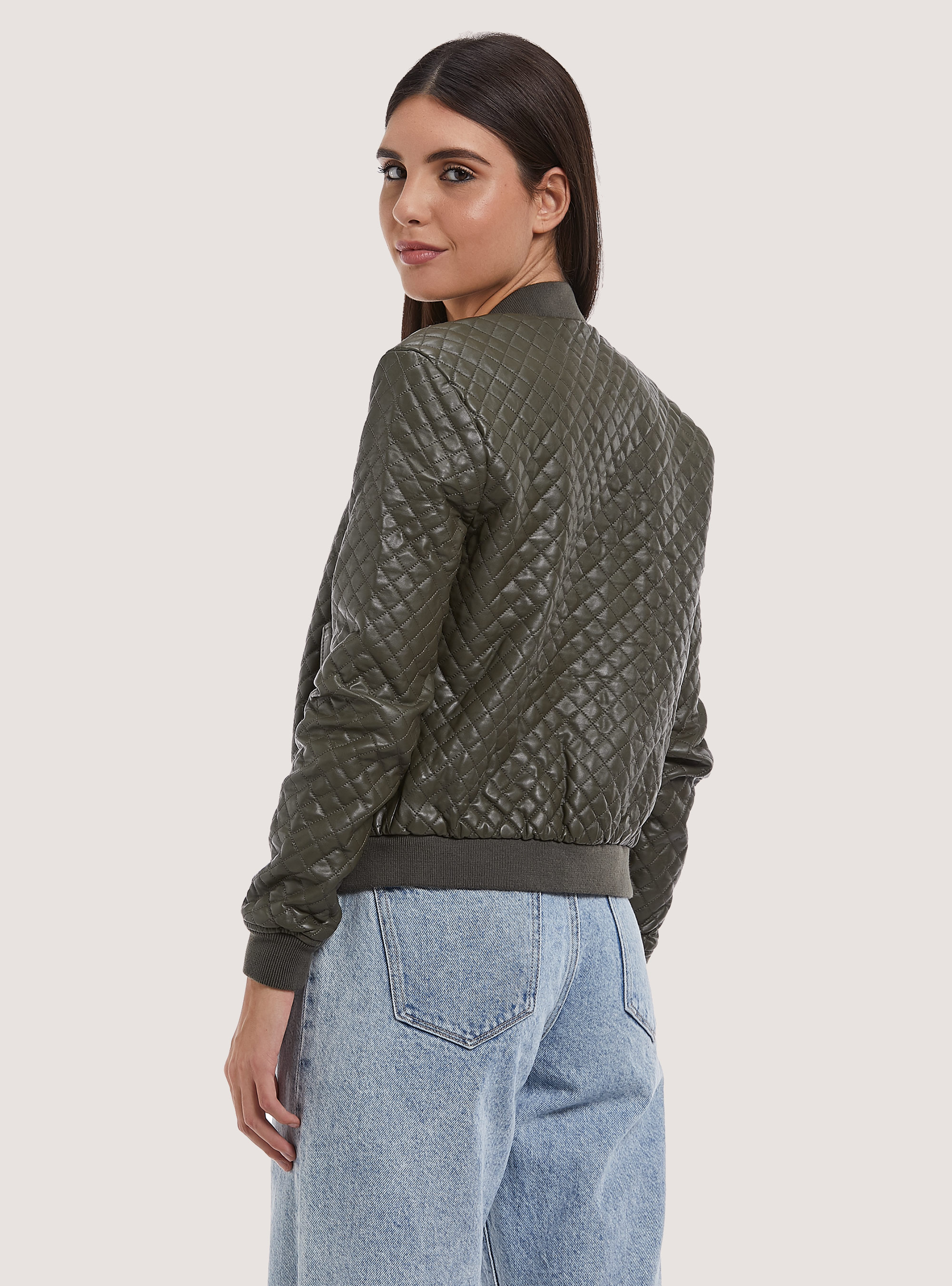 Woman pu bomber diamond quilted