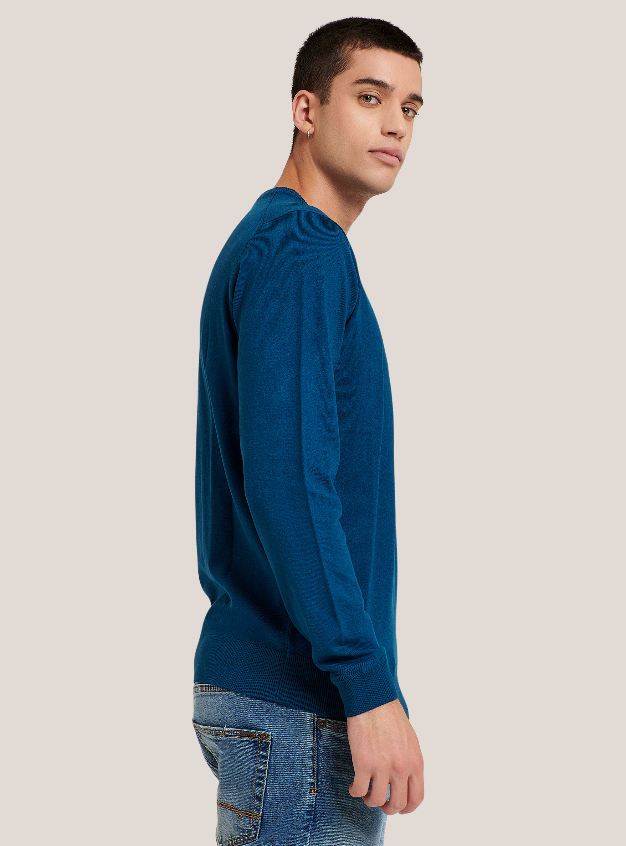 Solid colour crew neck pullover